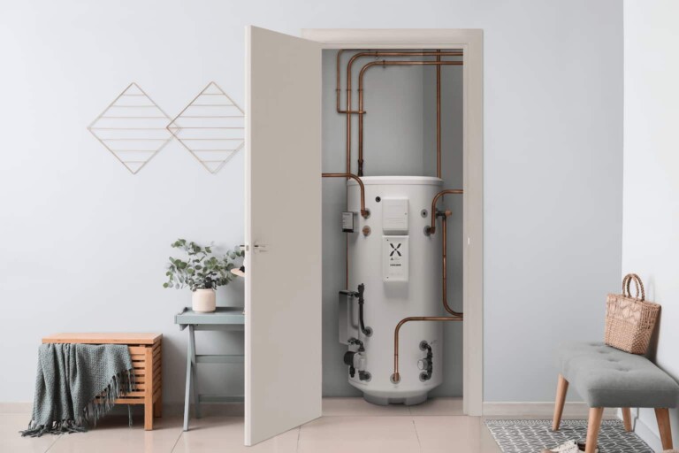 Connected, efficient, intelligent hot water storage | Mixergy